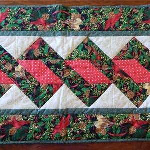 CARDINAL TABLE RUNNER Quilted Handmade Christmas Holiday Table ...