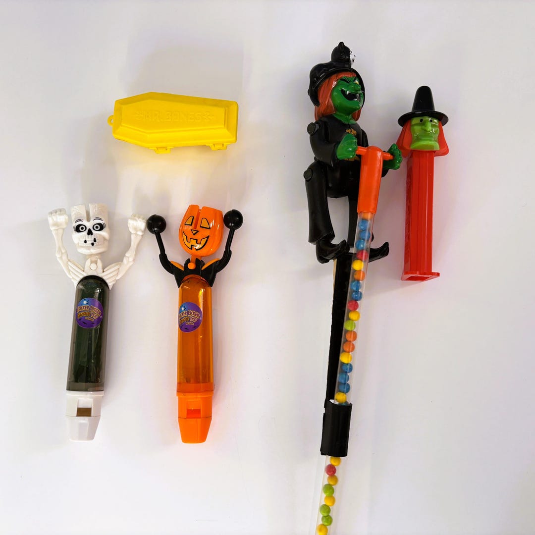 Vintage Halloween Candy Container Lot – Acrobatic Witch, Pez, Coffin - Etsy