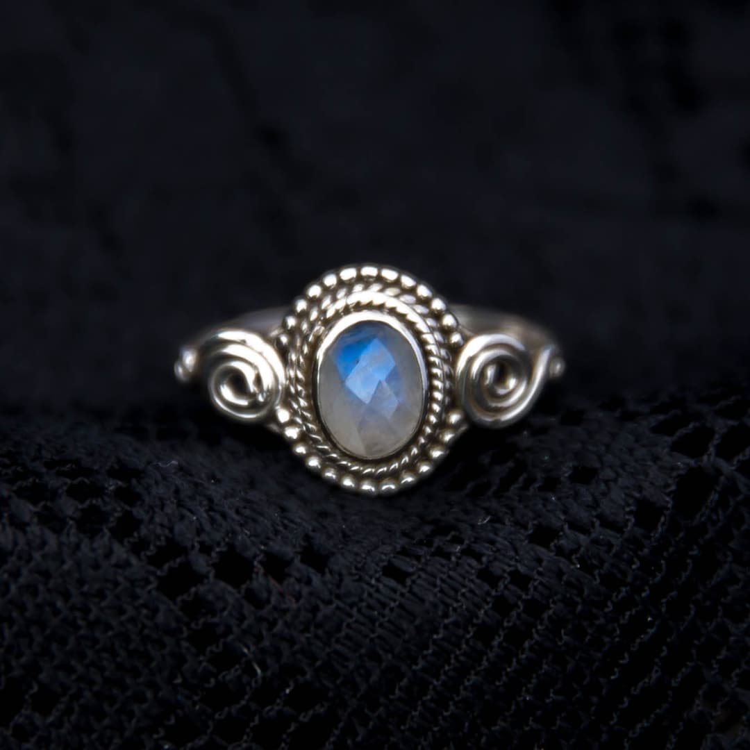 925 MOONSTONE BOHEMIAN Ring Blue Shiny Stone Indian Sterling Silver ...