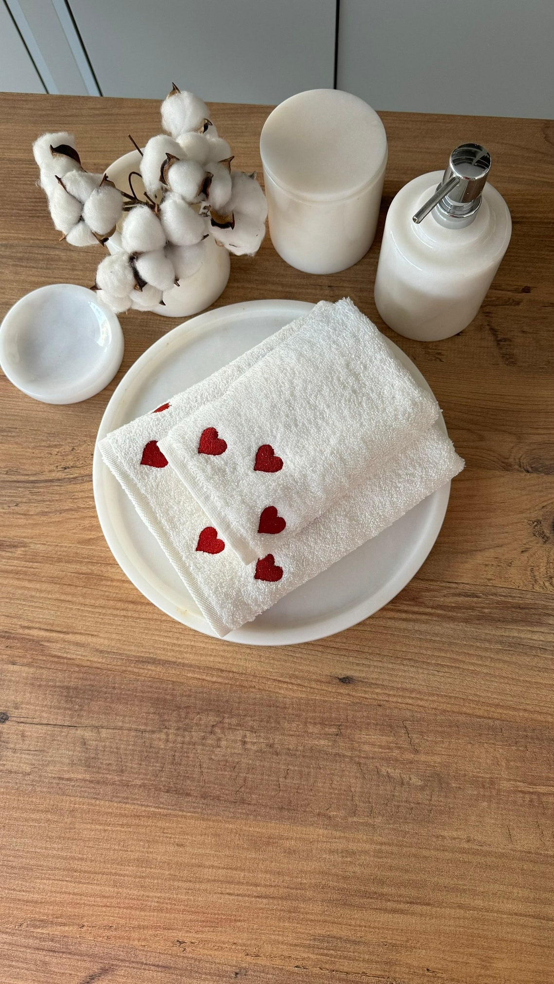 Set of 2 Heart Towels, Embroidered Towel, Decorative Stylish Towel, 2 ...
