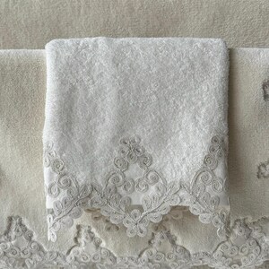 Stylish Lace Bathroom Set, Luxury Home Bath Mat, Bathroom Rug, Modern ...