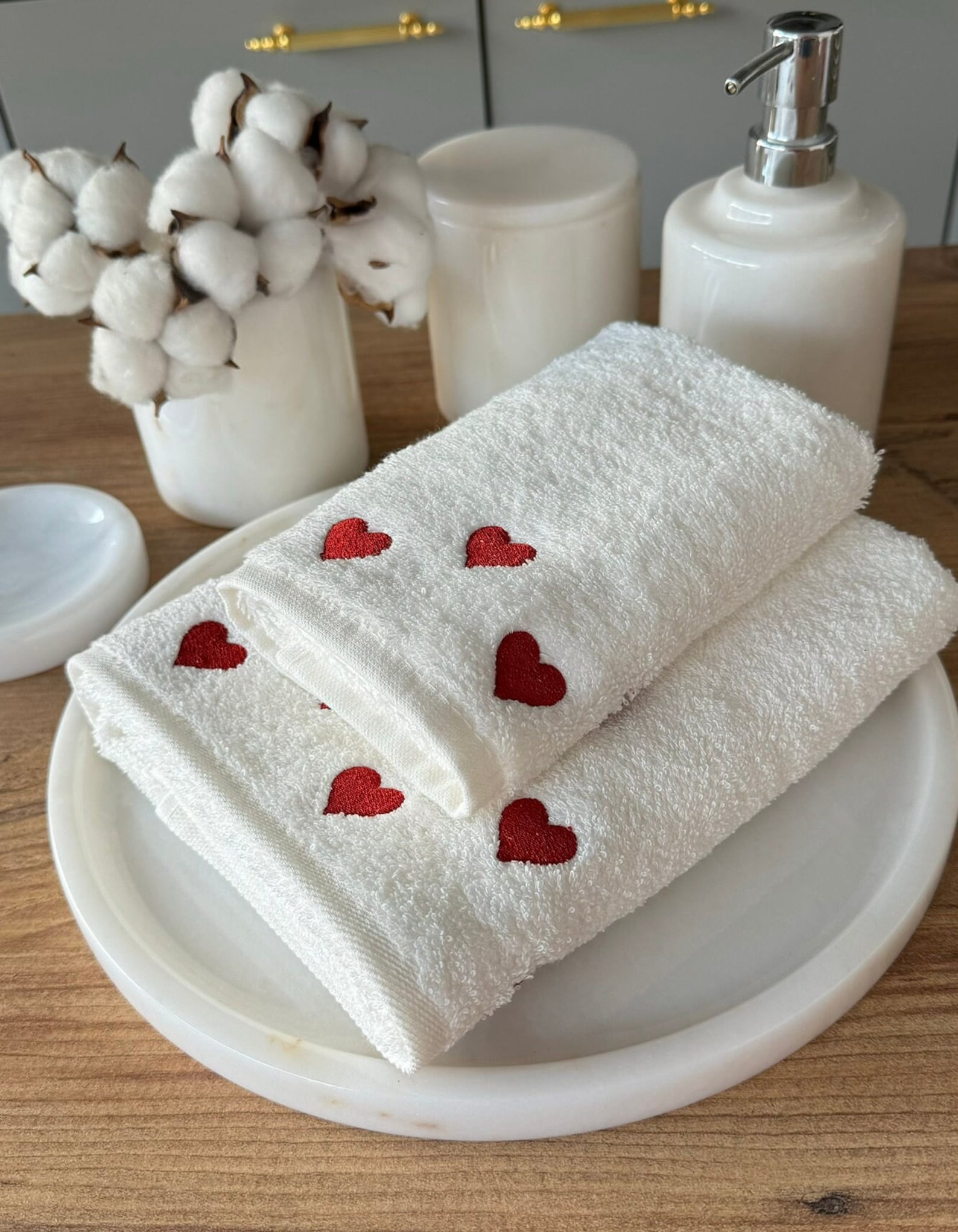 Set of 2 Heart Towels, Embroidered Towel, Decorative Stylish Towel, 2 ...