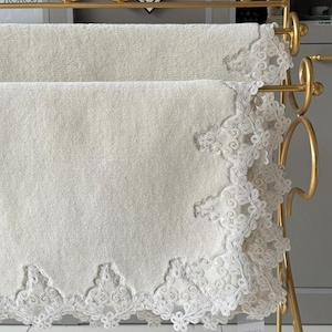Stylish Lace Bathroom Set, Luxury Home Bath Mat, Bathroom Rug, Modern ...