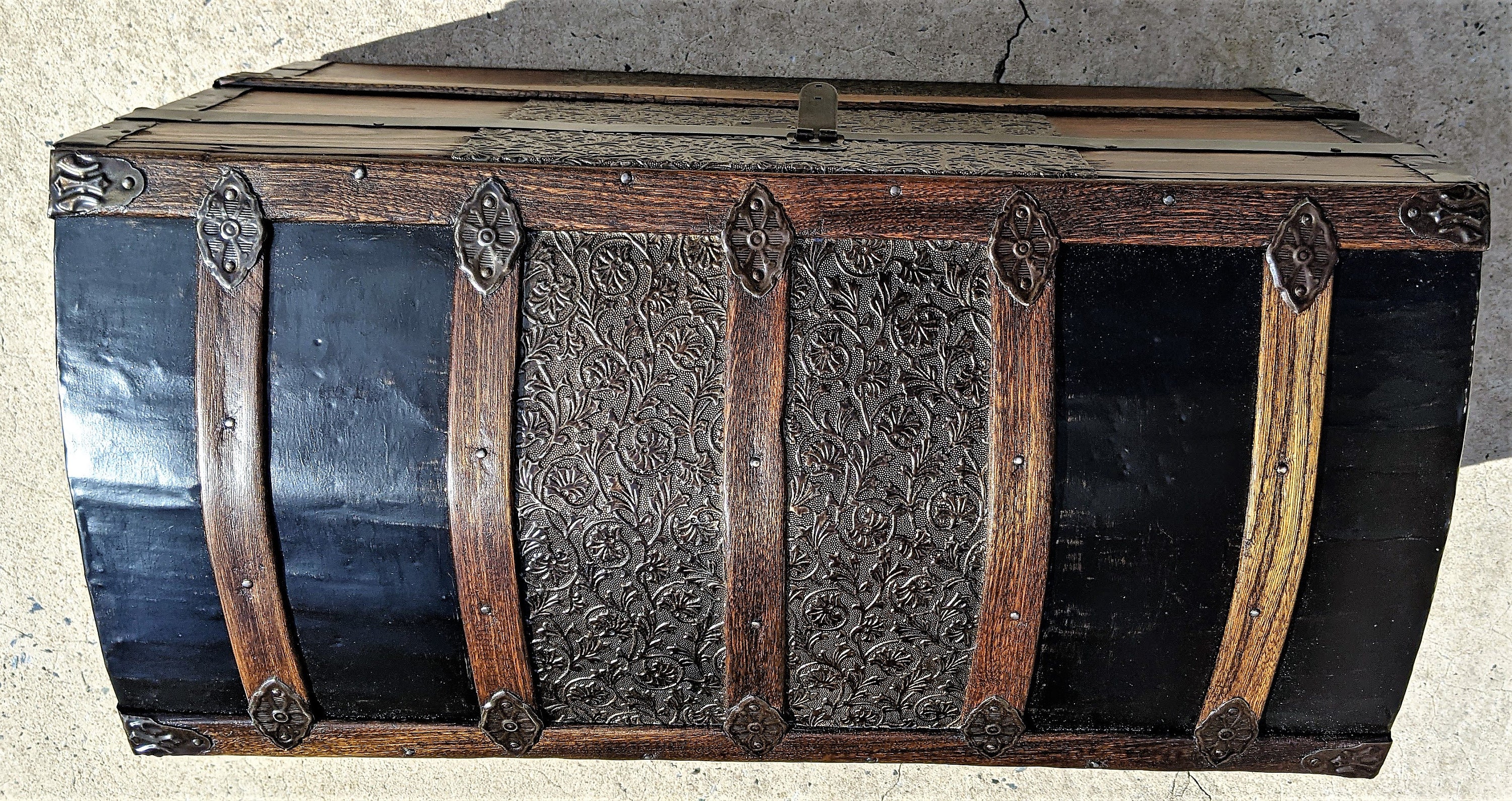 Trunk 169 Refurbished Antique Dome Trunk - Etsy