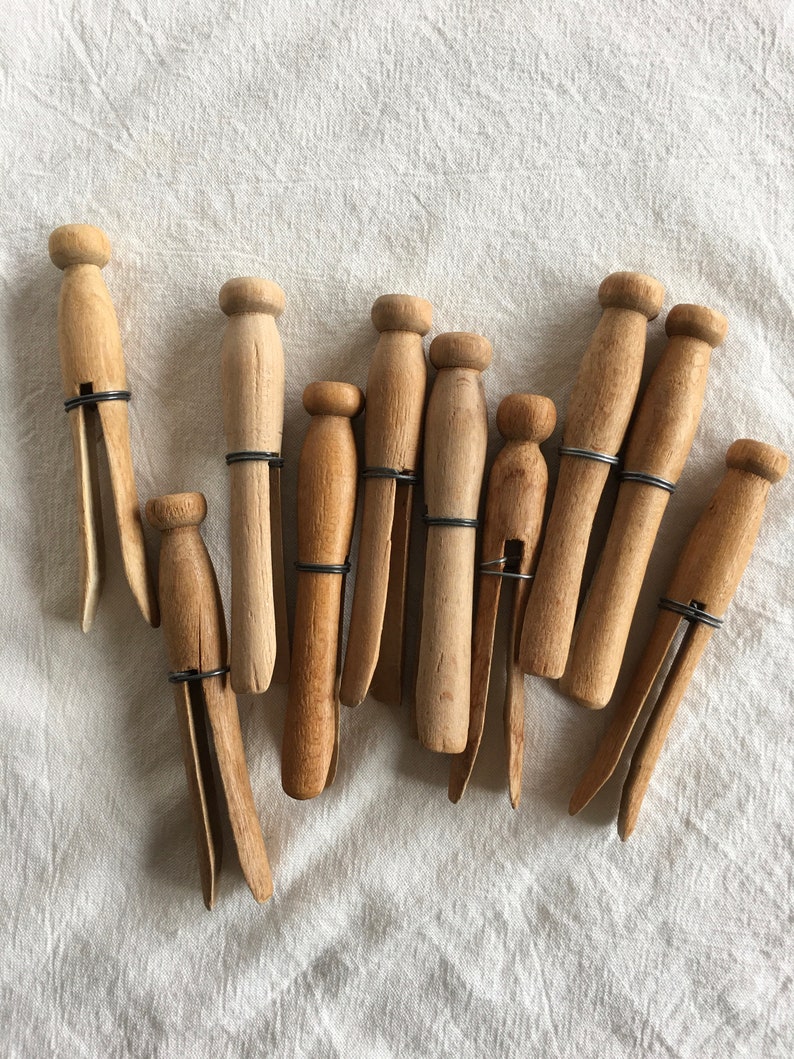 10 Wood Peg Clothespins Vintage Wire Wrapped Laundry Decor - Etsy