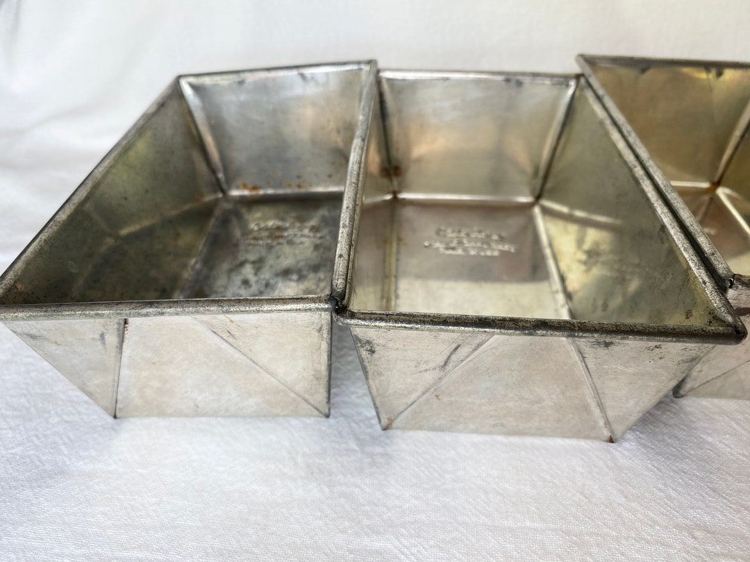 Bake King Mini Folded Metal Loaf Pan, Rustic, King of Bakeware, 5 ...
