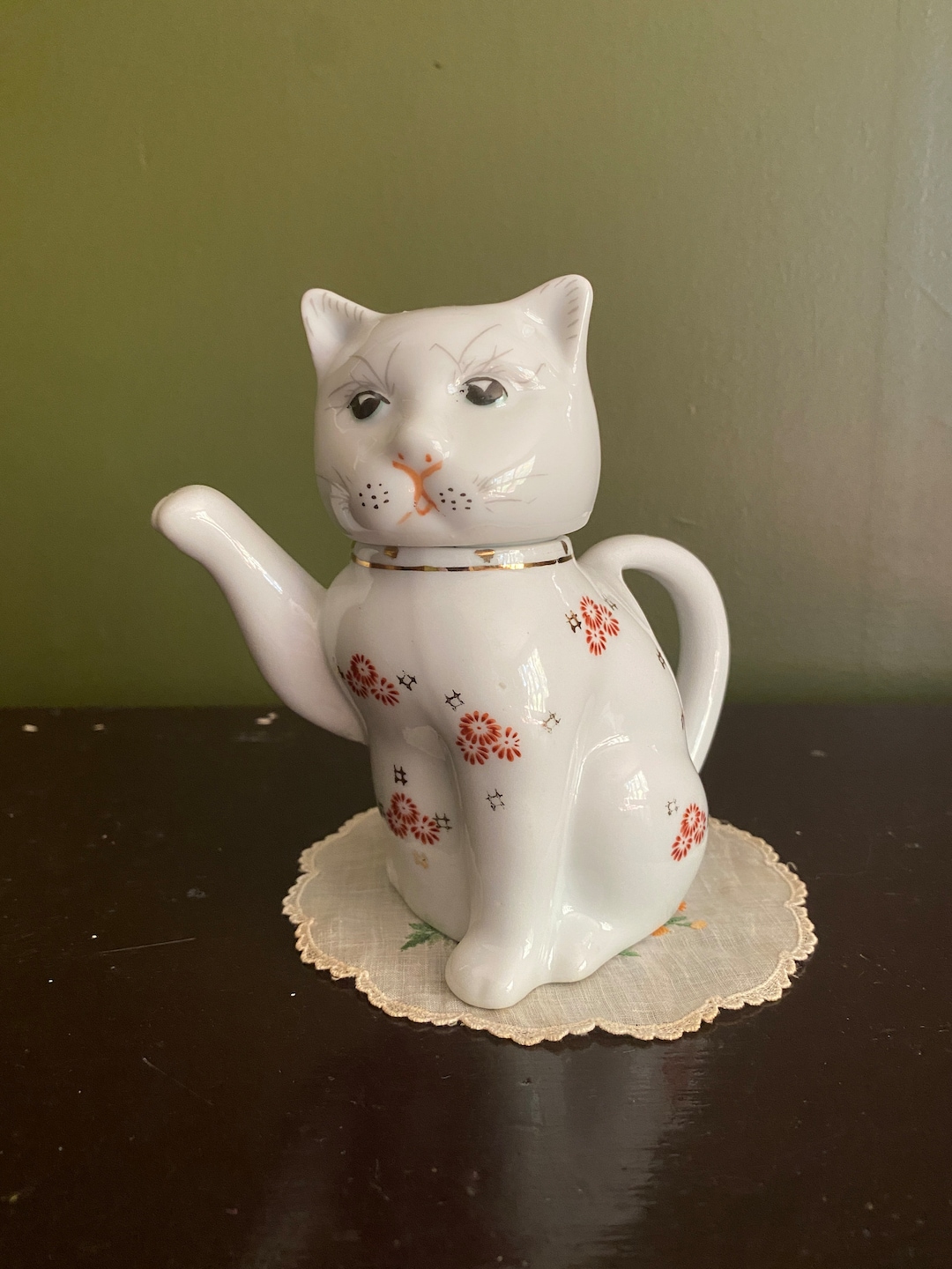 Porcelain Cat Teapot or Creamer, Asian, Raised Paw, Vintage, Made in ...