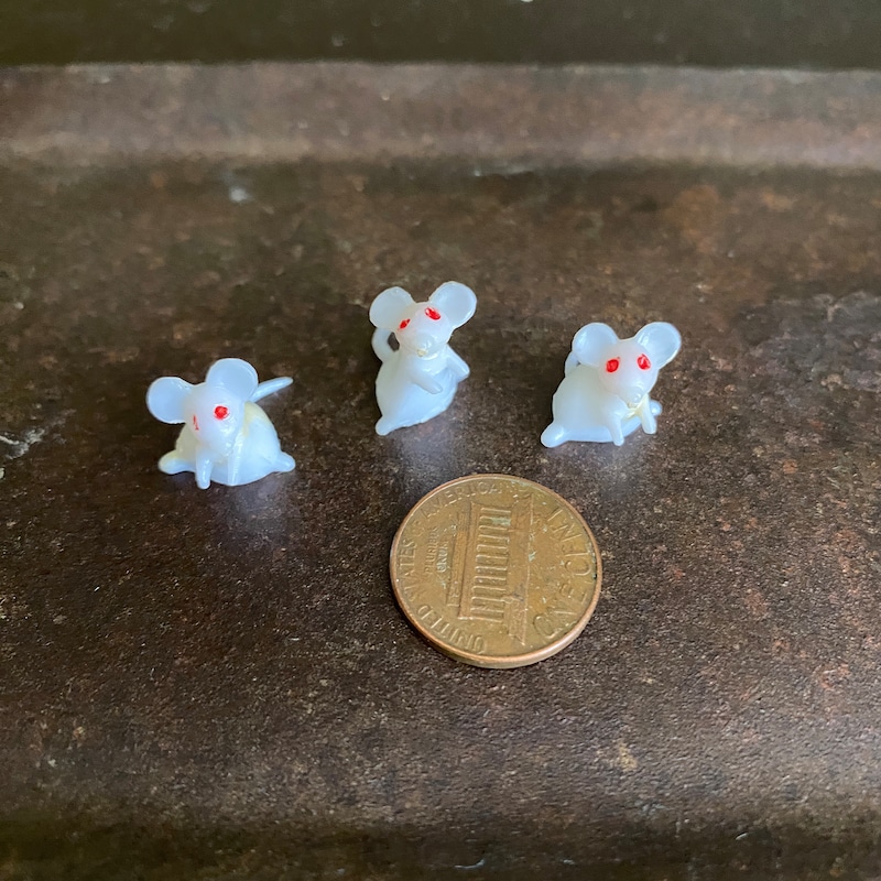 Plastic Mouse - Etsy