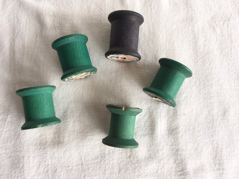 Wooden Thread Spools Bobbins Vintage Lot of 5 1940s and | Etsy