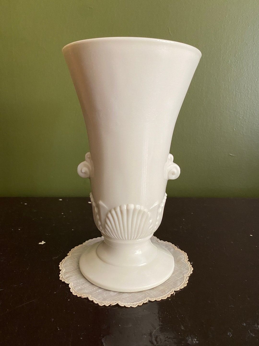 Vintage Shell Vitrock Vase, Ivory, Shell Design, GLOWS Green, 1930s ...