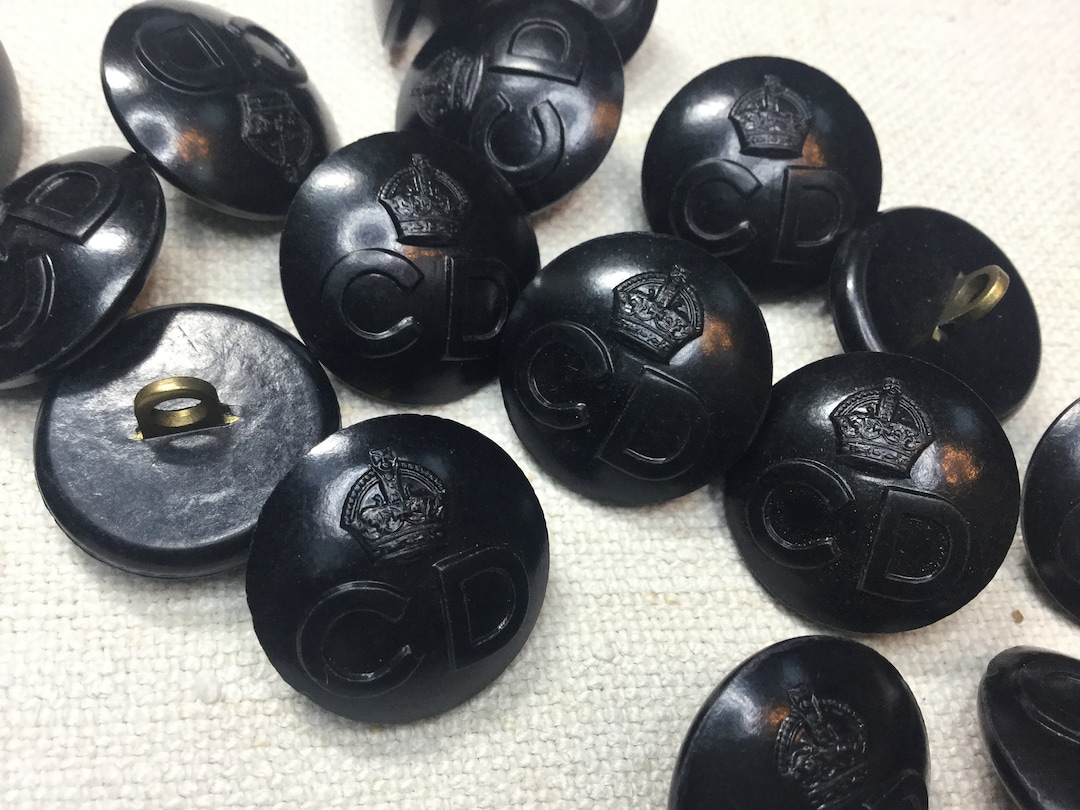 12 Vintage Military Buttons, Initials CD (civil Defense) 1950s ...