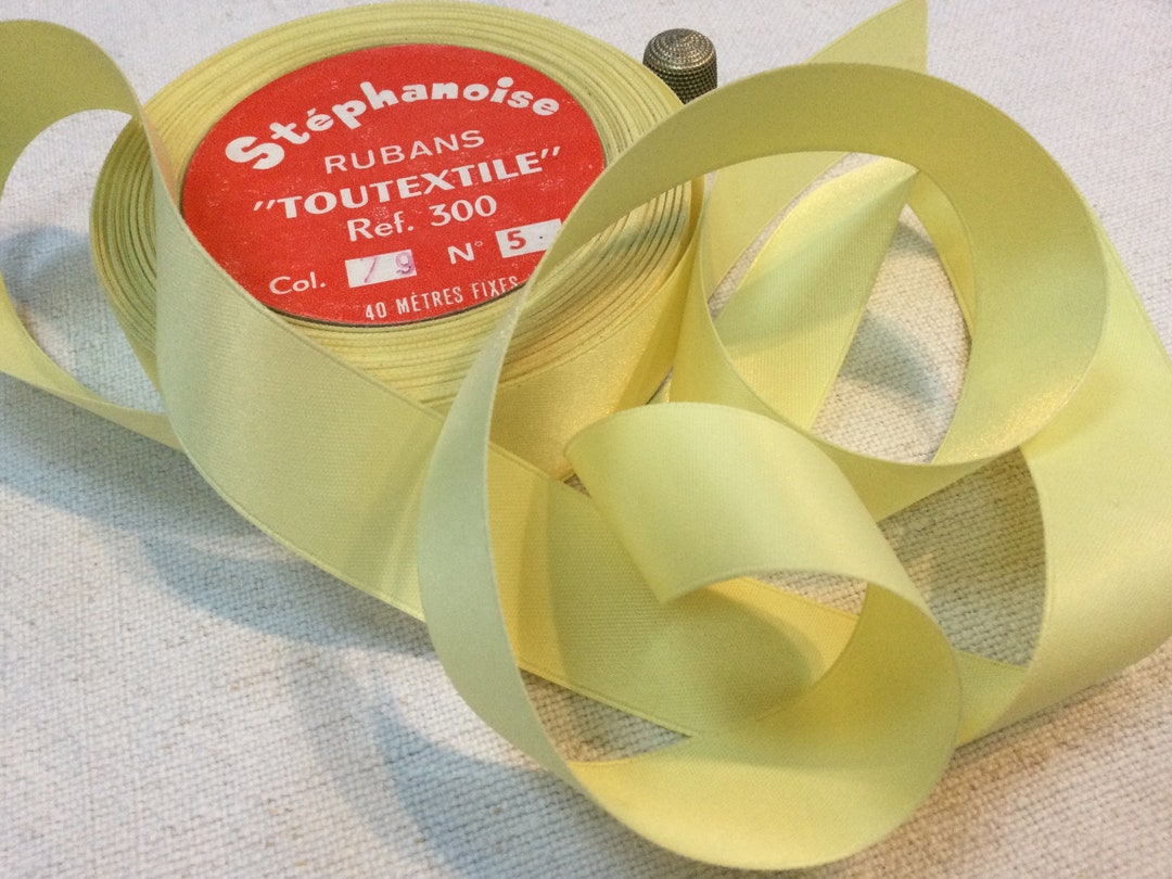 10 Meters by 2.4cm of Yellow “stéphanoise” Ribbon. 10.93yds of Vintage ...