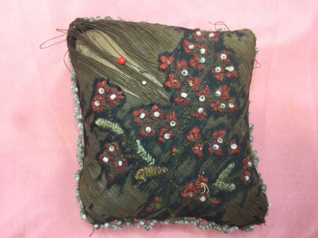 Pique Needles Ancient, 19th Century. Antique French Beadwork Pine ...