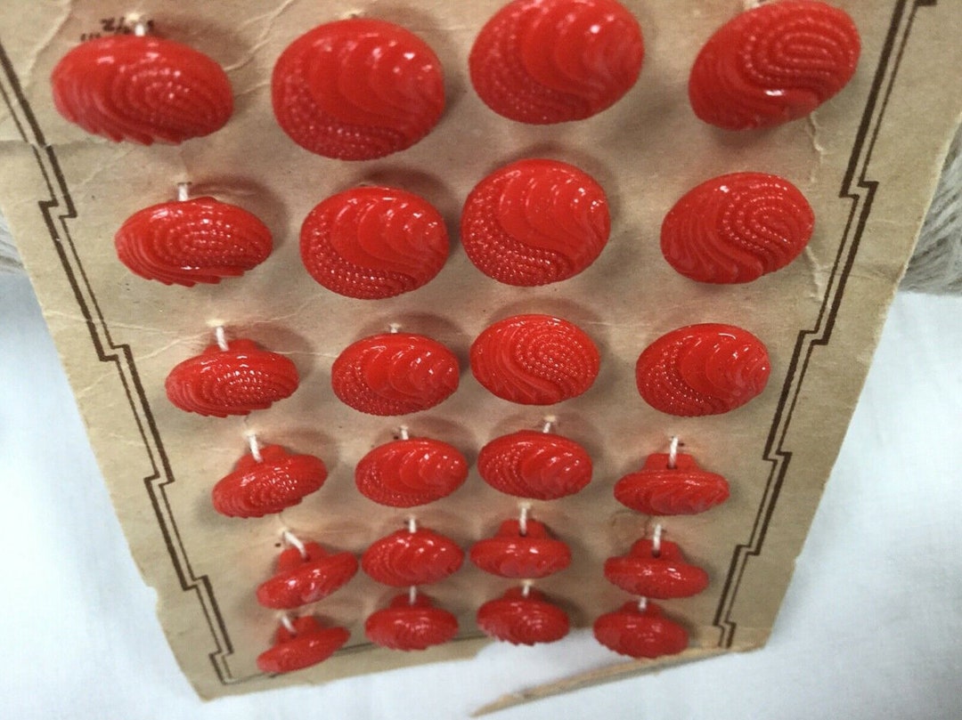 24 Red Glass Buttons, 1.10cm, Antique, art Deco Pattern in Relief. 24 ...
