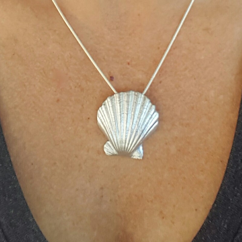 Scallop Shell Necklace - Etsy