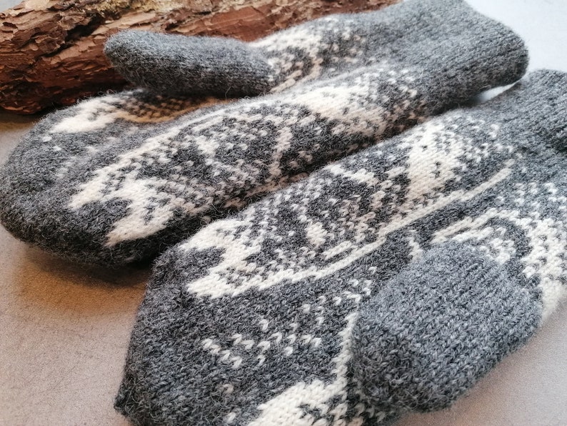 Men's Wool Mittens: Double-lined, Horse Pattern, Warm Knit Gloves - Etsy