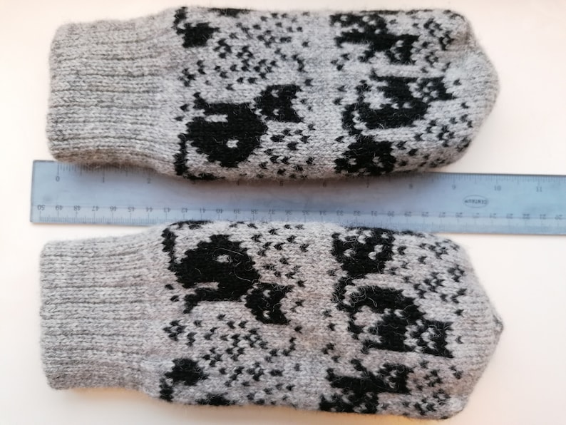 Cozy Cat Patterned Wool Mittens in Grey Variation - Etsy