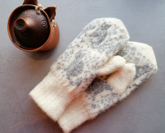 Cute Winter Mittens