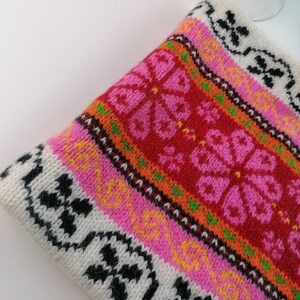 Knit Set Cap, Mittens and Cowl of Adorable Muhu Pattern Model, Adorable ...