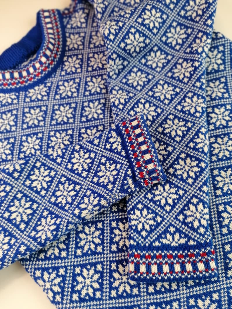 Wool Knit Sweater: Kihnu Troi Nordic Star Pattern - Etsy
