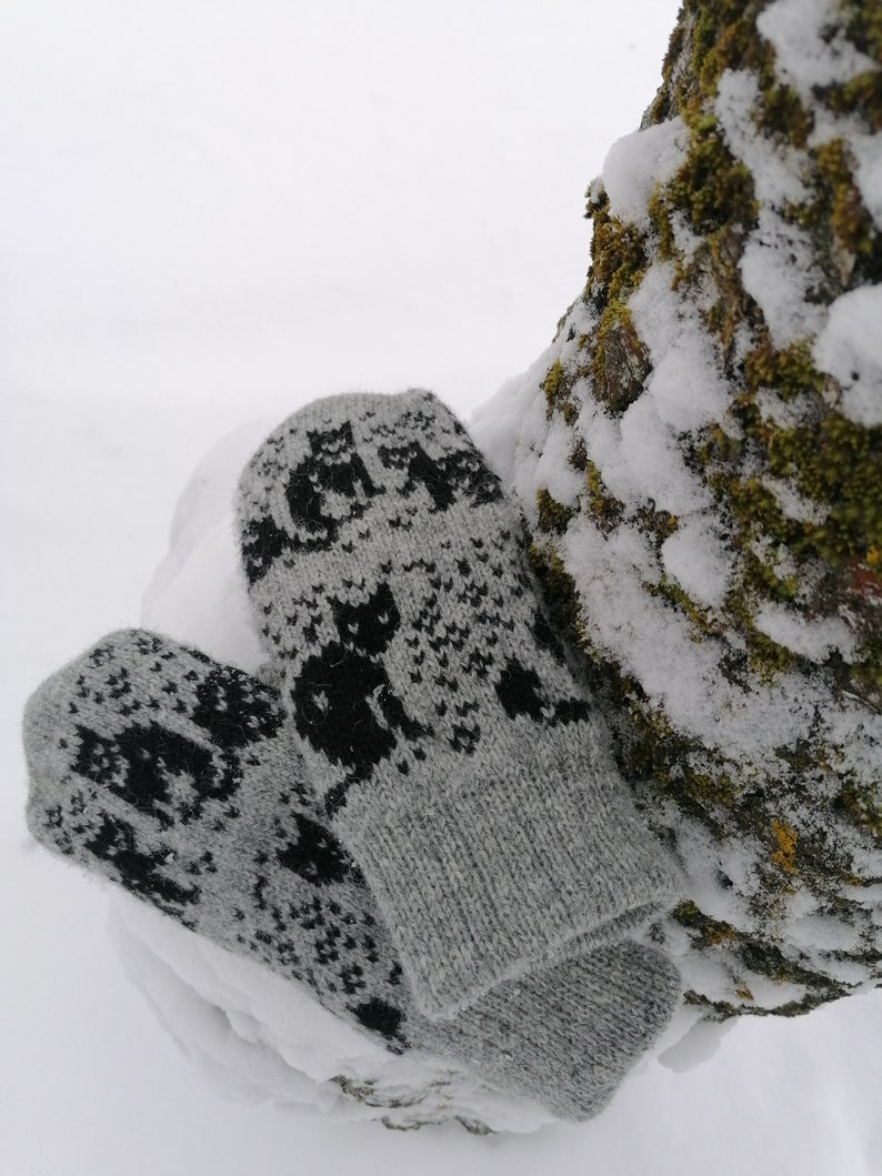 Cozy Cat Patterned Wool Mittens in Grey Variation - Etsy