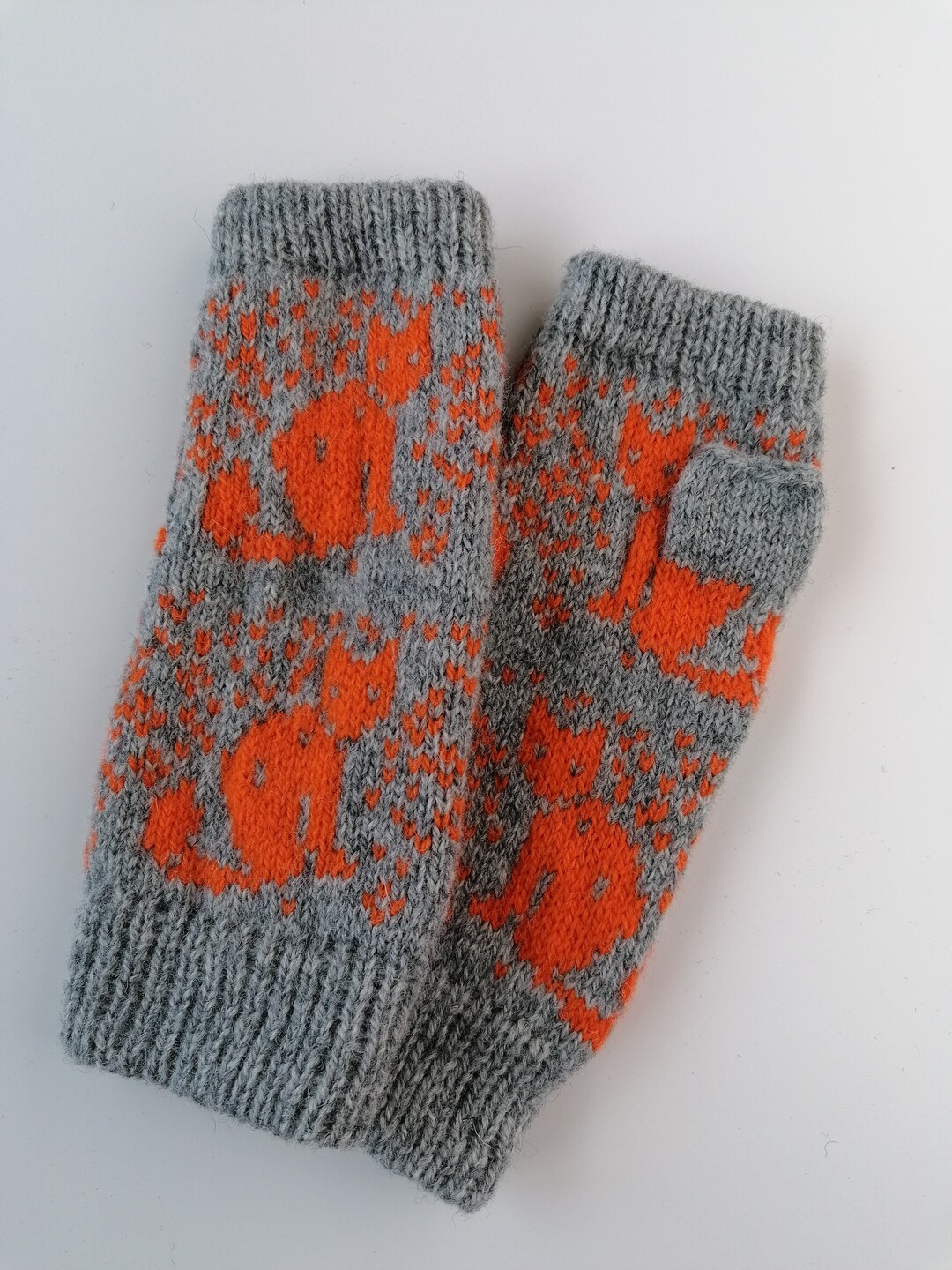 Cute Fox Pattern Fingerless Gloves, Grey and Orange Pattern Model ...