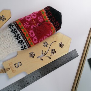 Knit Set Cap, Mittens and Cowl of Adorable Muhu Pattern Model, Adorable ...