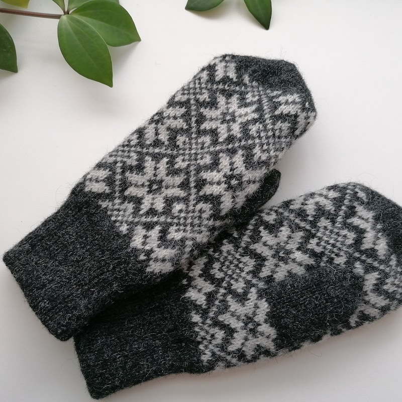 Nordic Mittens - Etsy