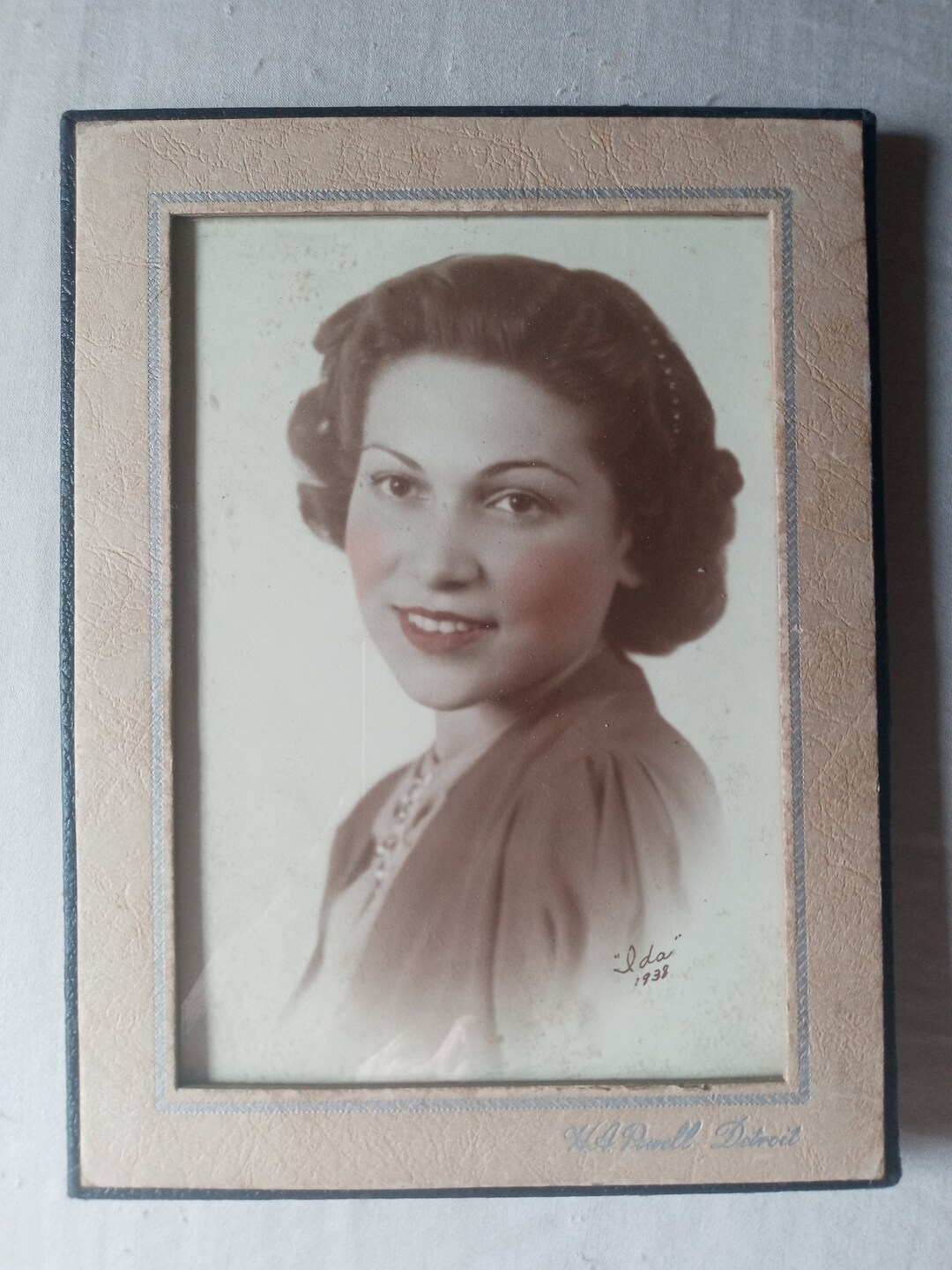 8" X 6" H.A. Powell Detroit 1938 "ida" Framed Woman's Vintage ...
