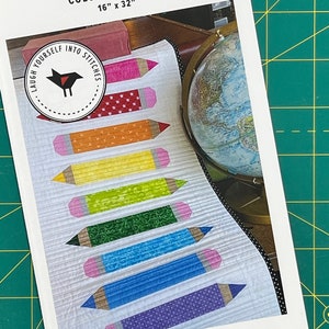 Color My World Colored Pencil Table Runner Quilt Pattern - Etsy
