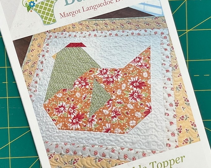 Nesting Chicken Table Topper Quilt Pattern by the Pattern Basket - Etsy