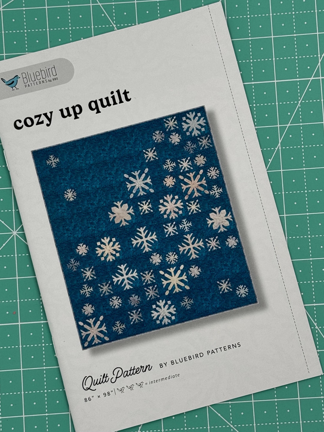 Cozy up Snowflake Patchwork Quilt Pattern by Bluebirds Patterns of ...