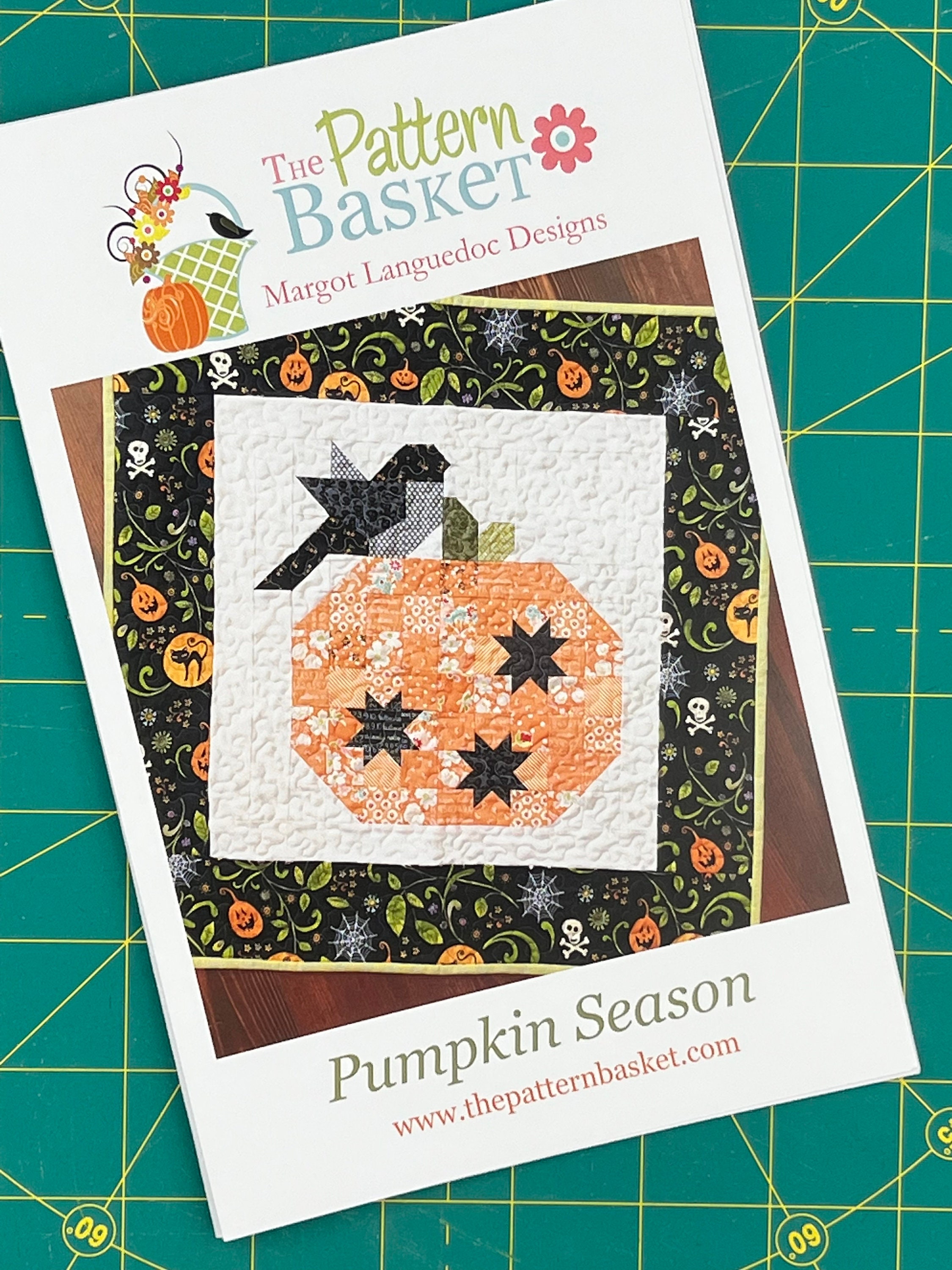 Pumpkin Season Quilt Pattern Pumpkin With Blackbird - Etsy