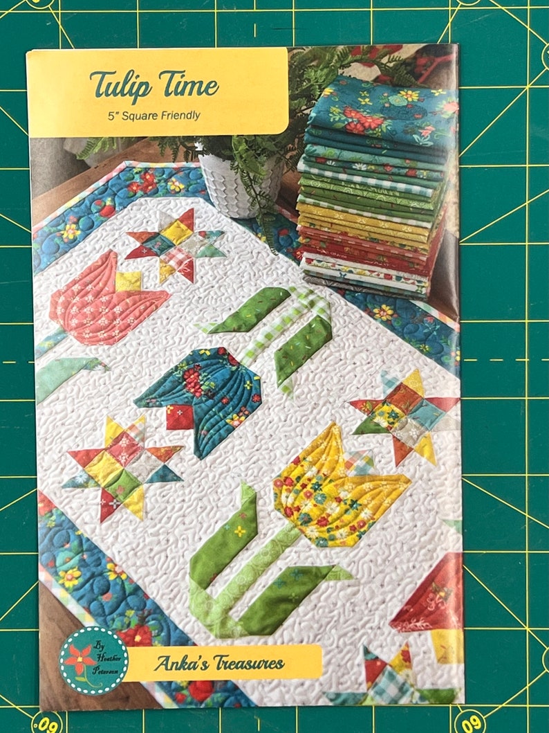 Tulip Time Charm Pack Quilted Table Runner Pattern by Ankas - Etsy