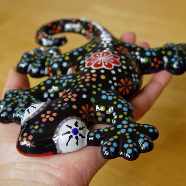 Ceramic Gecko Wall - Etsy
