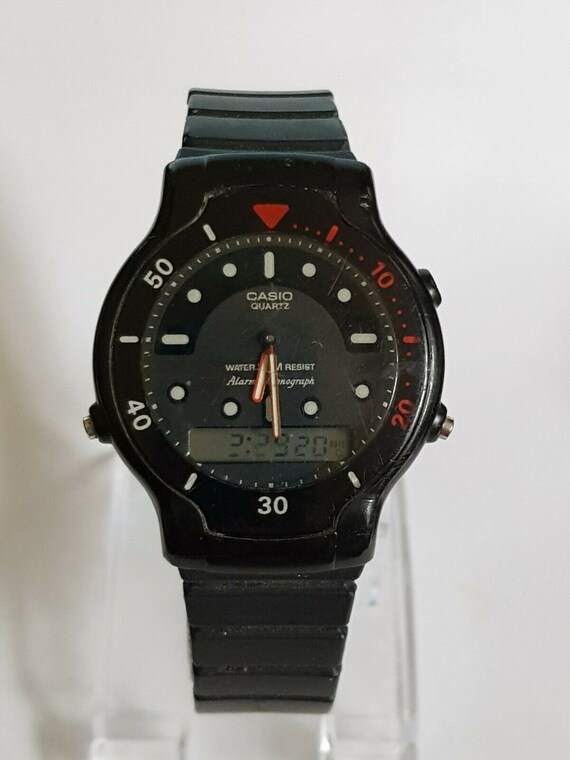 Beautiful Vintage Casio Aw33 Mens Quartz Watch Working - Gem