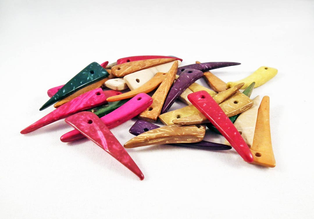 PBB36 Lot of 10 Charm Teeth Crocs Claw Spike Pointe Pic Natural Wood ...