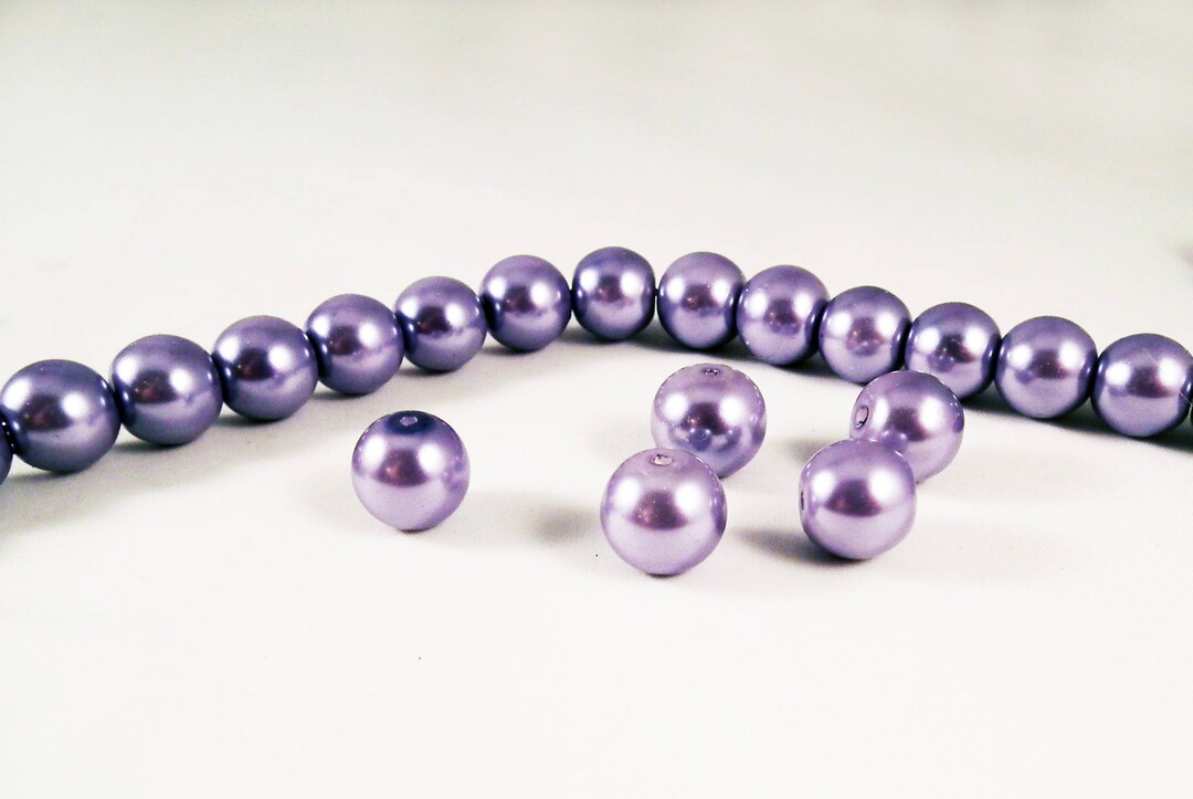 INV06 Lot of 25 Magic Pearls Lilas Violet Pale Bright Reflections 10mm ...