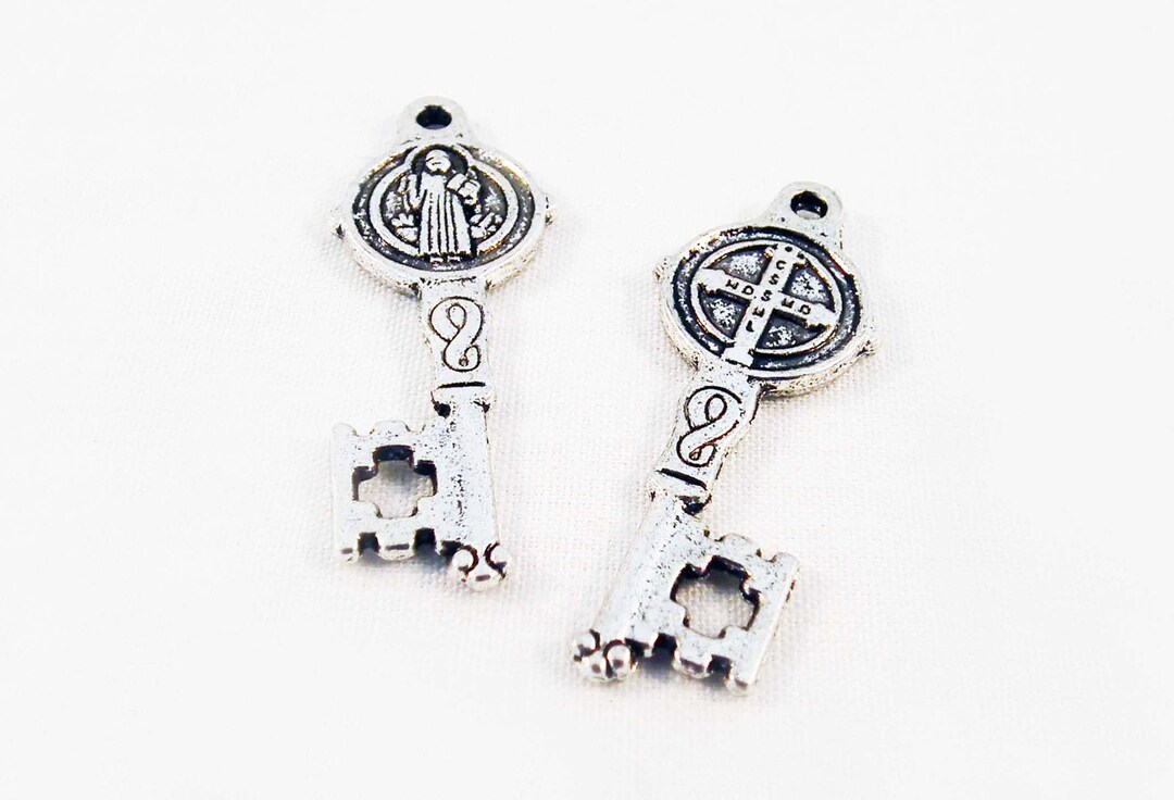 BP42 6 Key Charms Flag Cross Motifs Old Religious Retro / 6 Pieces ...