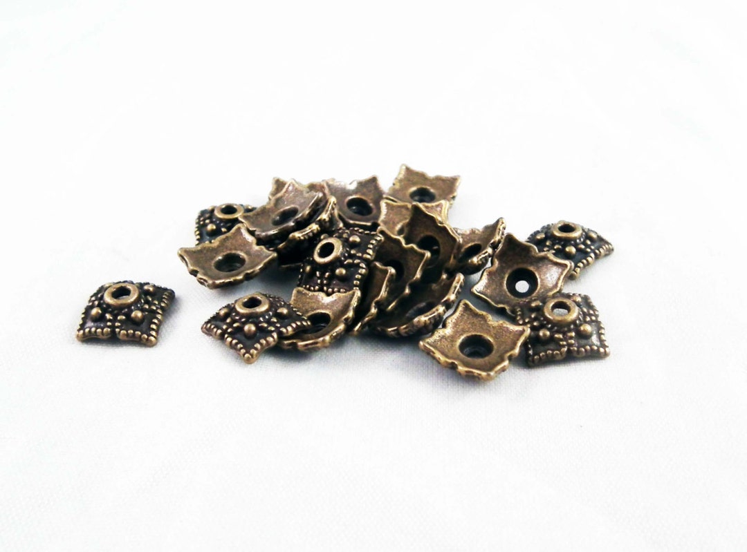 CC12 - Lot of 20 Bronze Caps in Retro Square Shape With 8x8mm Pea ...