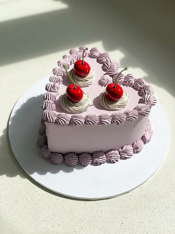 Fake Vintage Heart Cake - Etsy