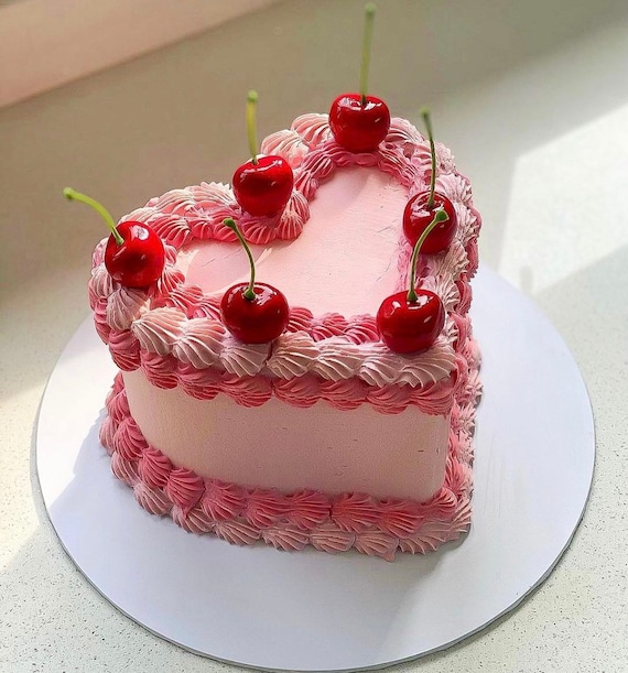 Fake Vintage Heart Cake - Etsy