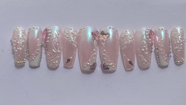 Victorian Lace and Pearls Handmade Press on Nails - Etsy