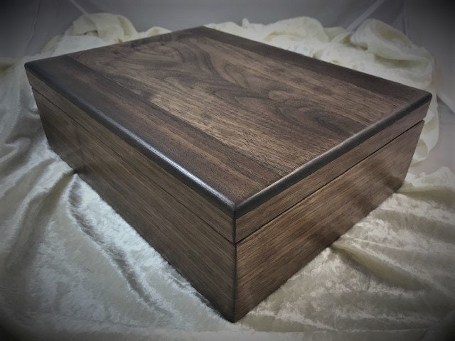 Handcrafted Keepsake Box with Tray & Dividers LKB0530201