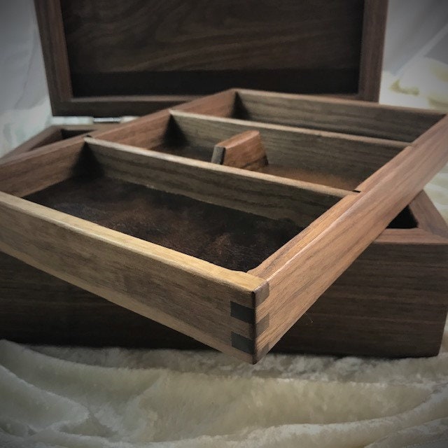 Handcrafted Keepsake Box with Tray & Dividers LKB0530201