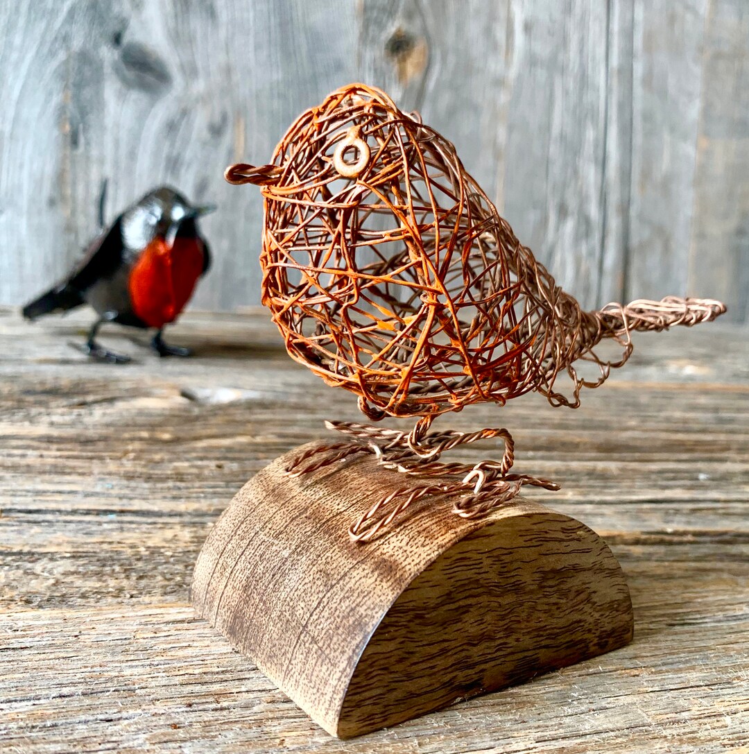 Wire Robin on Wood Plinth LTZAF121 - Etsy
