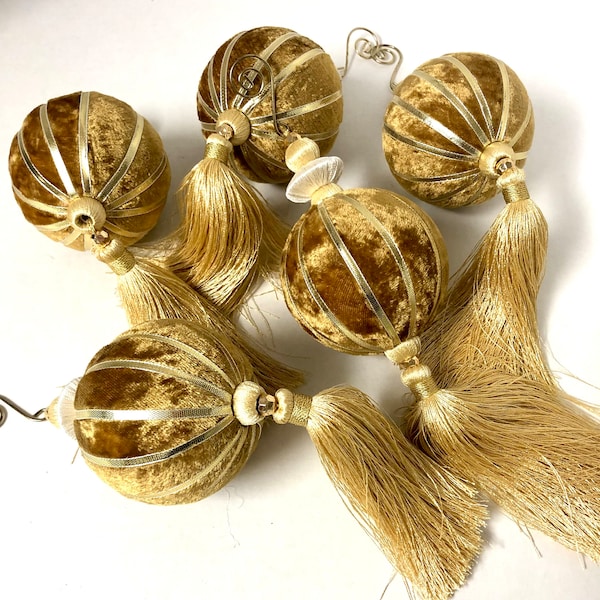 Christmas Tassels - Etsy