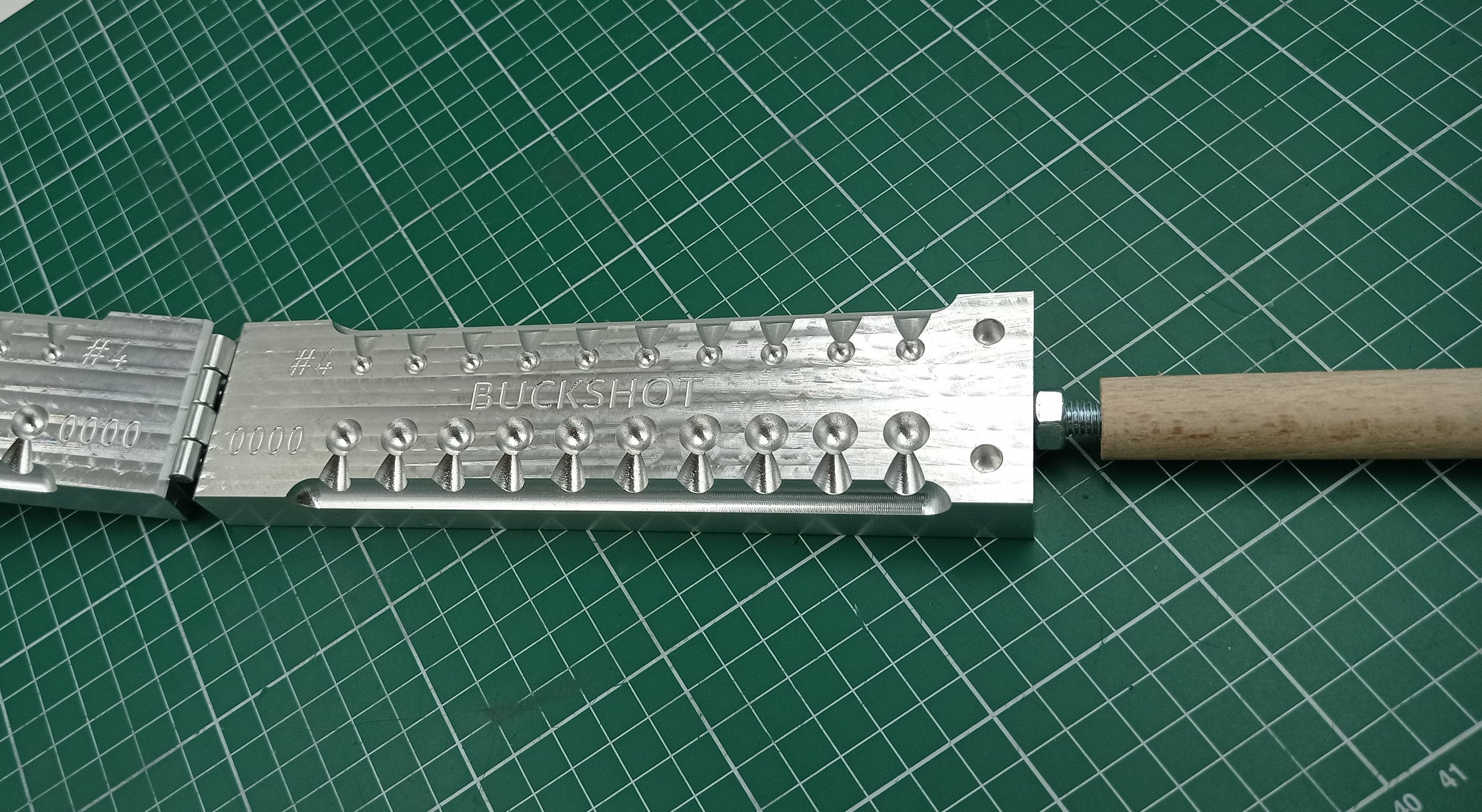 0000 and #4 Buckshot Shell CNC Machined Aluminum Mold, CNC Machining ...