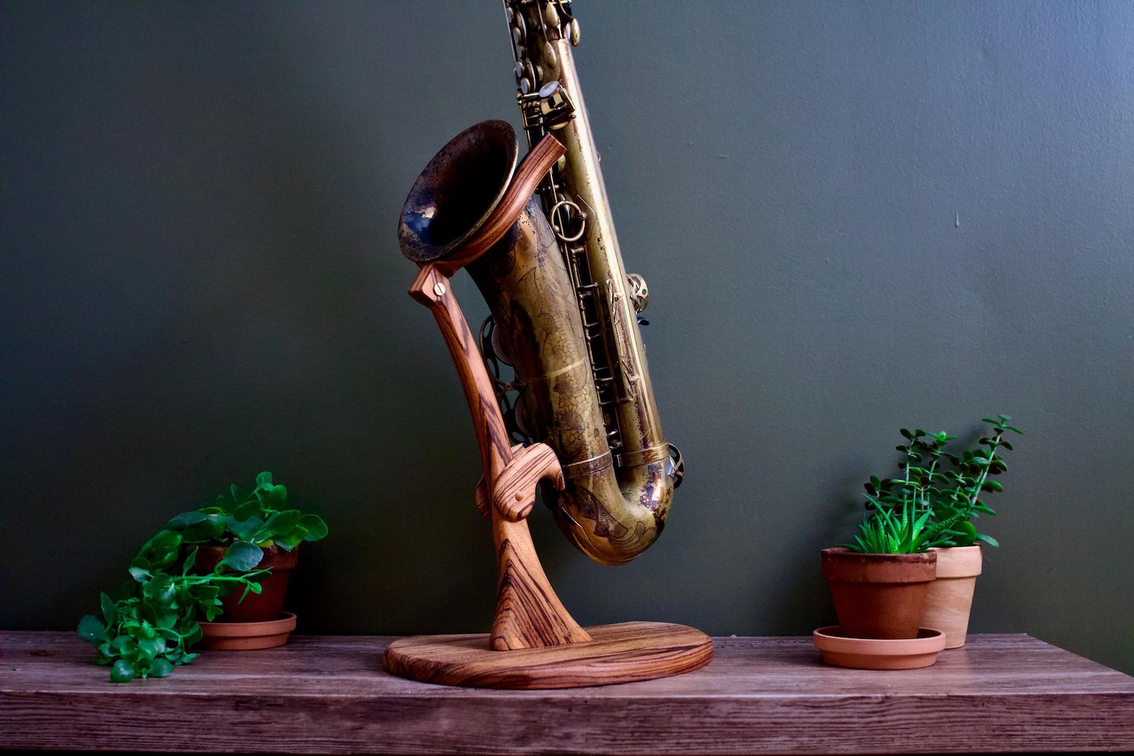 Saxophone Gifts Men, Wooden Saxophone Stand, Saxophone Display Stand ...