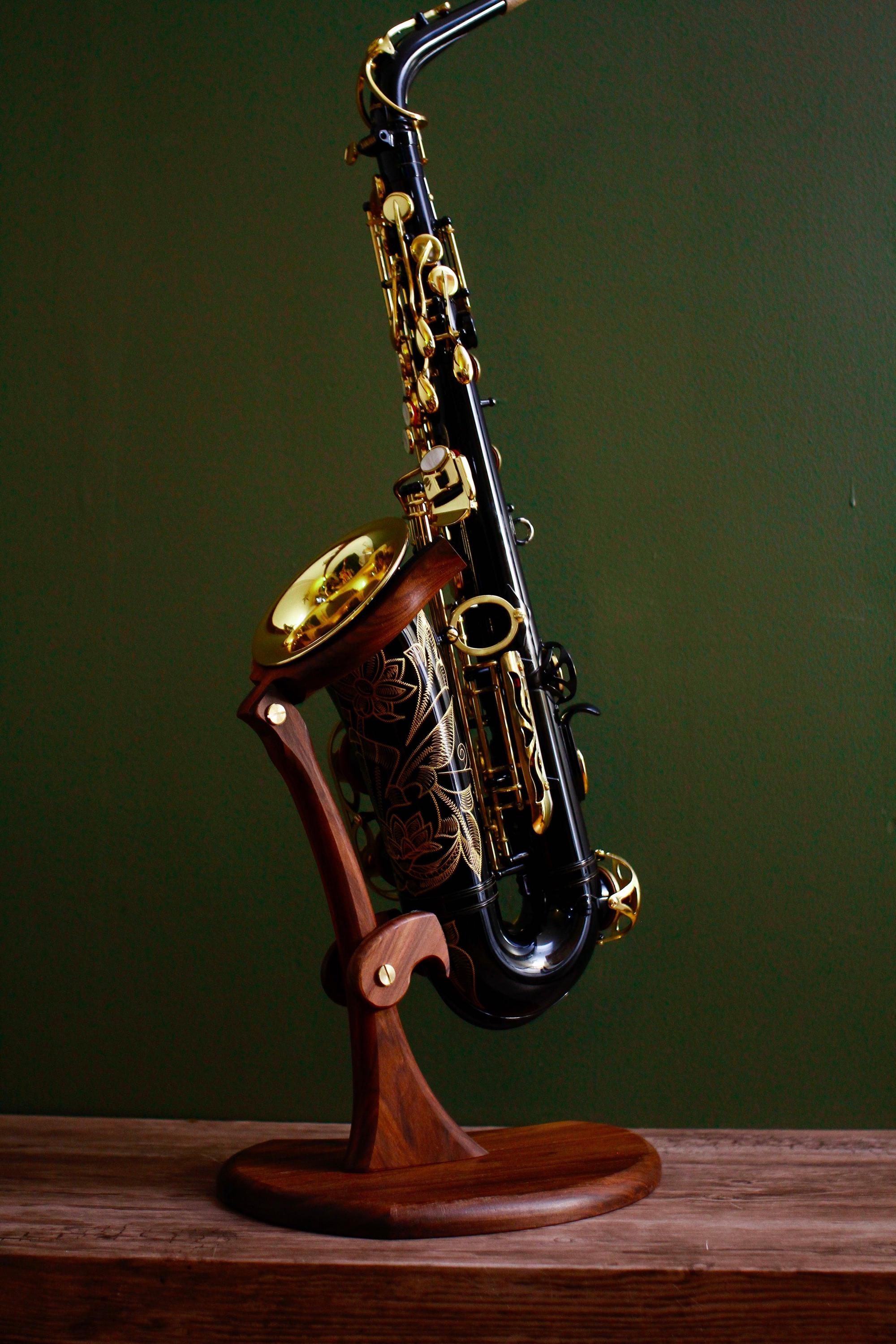 Saxophone Gifts Men, Wooden Saxophone Stand, Saxophone Display Stand ...
